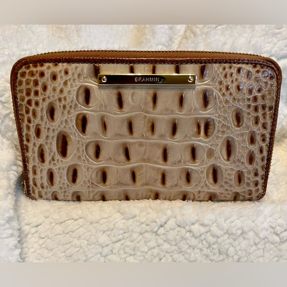 Brahmin | Accessories | Brahmin Melbourne Wallet | Poshmark